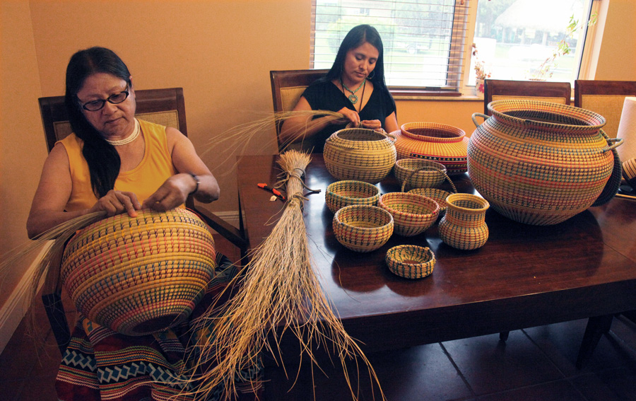 Family bonds through sweetgrass basketry • The Seminole Tribune