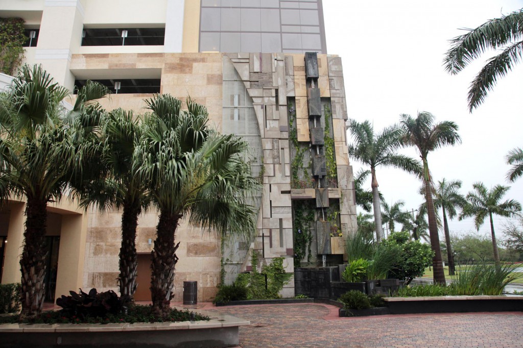 Coconut Creek casino biofiltration wall • The Seminole Tribune