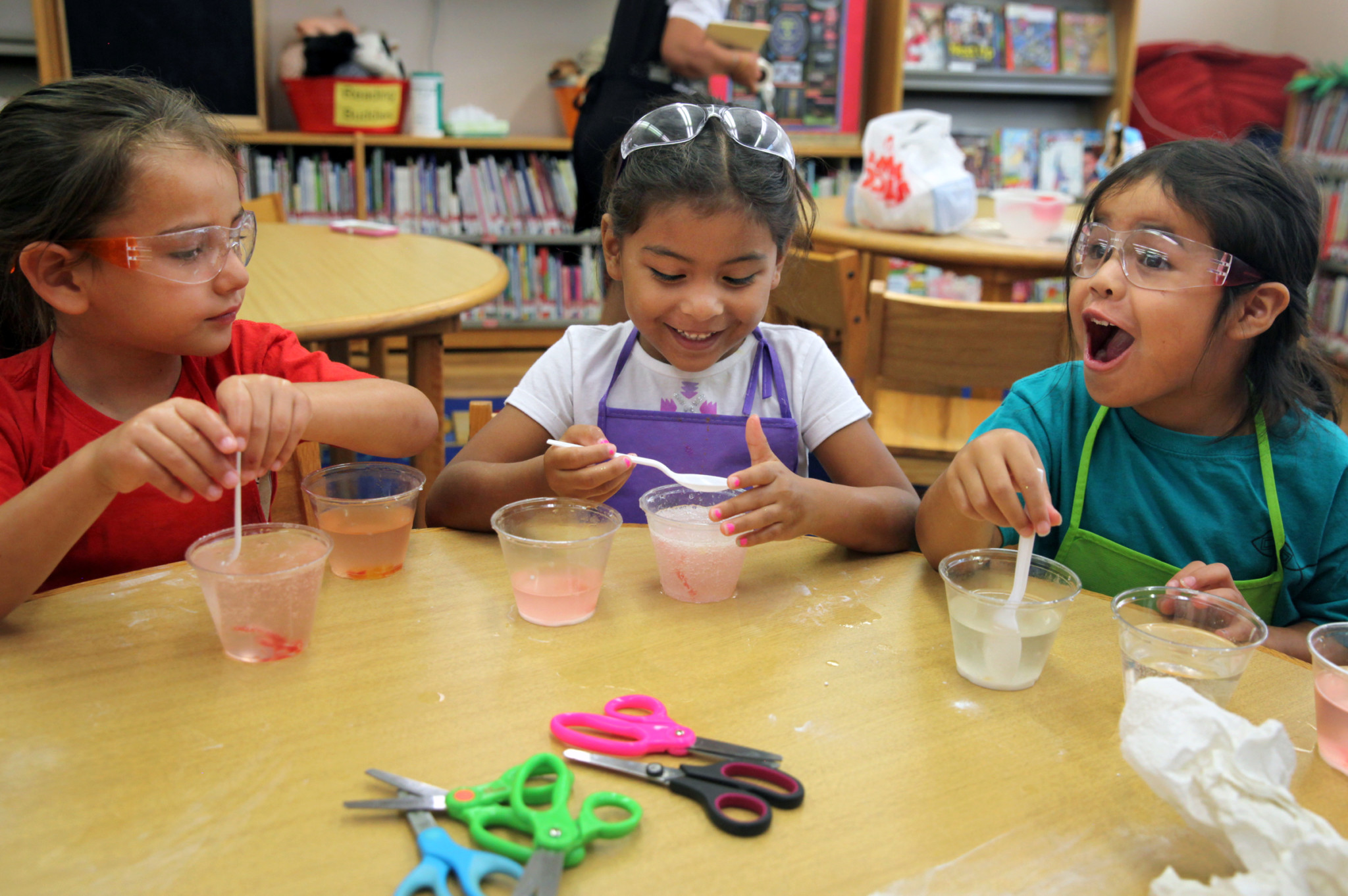 Summer of science greets Pemayetv Emahakv students • The Seminole Tribune