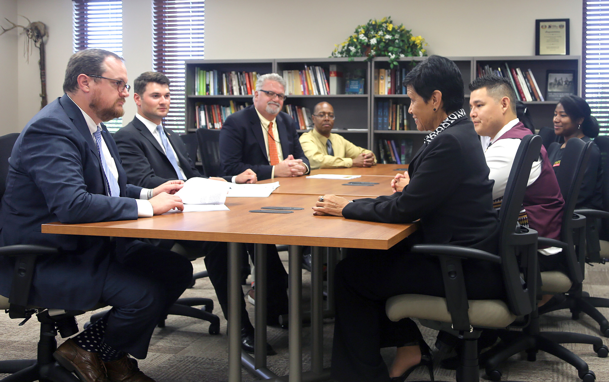 HUD official lauds work of Native Learning Center • The Seminole Tribune